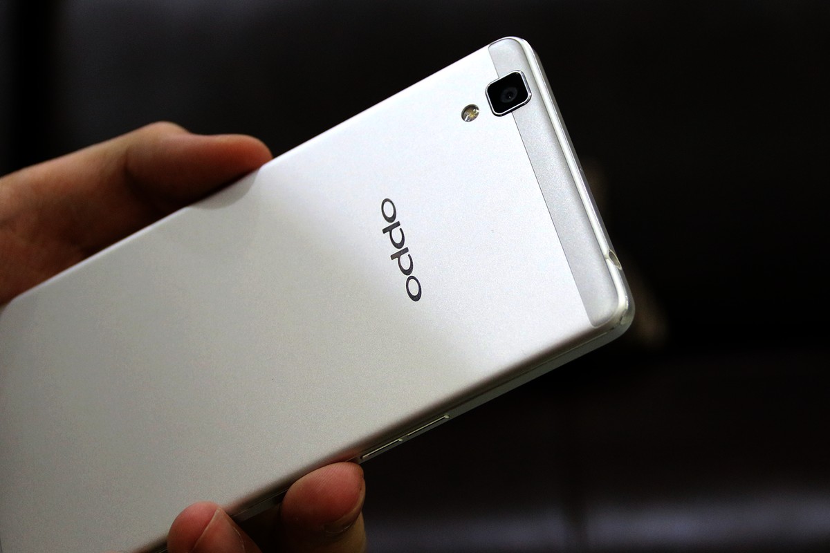 Mở hộp OPPO R7s chính hãng ở Việt Nam – Oppo Việt